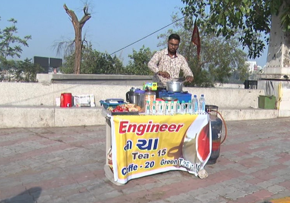 An engineer's tea stall near Subhash Bridge Ahmedabad - VadodaraBaroda